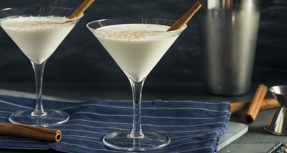 This Chocolate Hazelnut Martini is the ultimate party pleaser for the ...